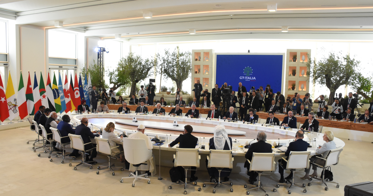 Лідери G7 наполягають на виплаті Росією $486 млрд Україні компенсації за шкоду — Forbes.ua